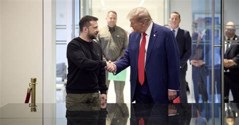 «Нейтральна територія ЗМІ дізнались що Трамп хоче взяти під контроль США шматок України