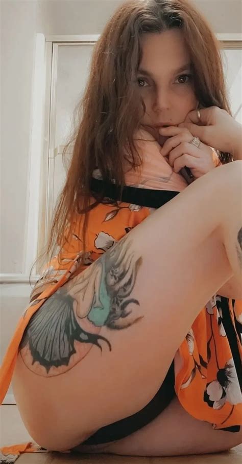 Sexy Different Poses In My House In Different Clothing Nude Pics XHamster