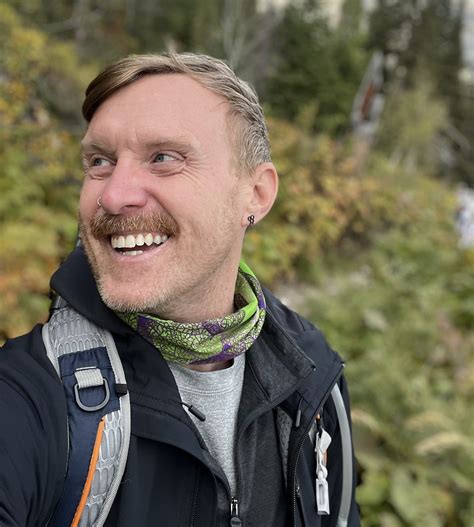 Joshua Beeson Fora Travel