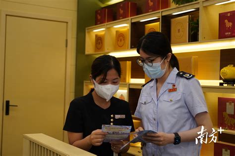 394亿元！珠海小微企业获留抵退税政策支持税务陈冬梅人员