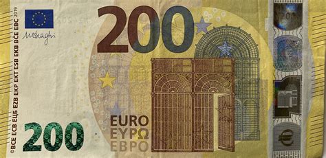200 Euro Currency