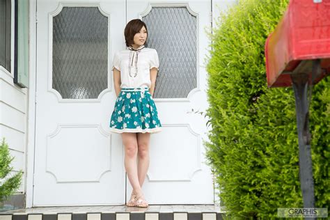 夏希みなみ 夏希南 [graphis] First Gravure 初脱ぎ娘 写真集 微图坊