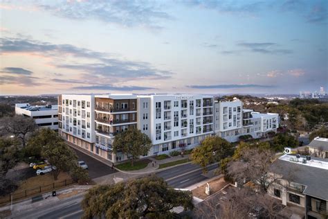 The Mercury Brand New Luxury Apartments In Austin Tx