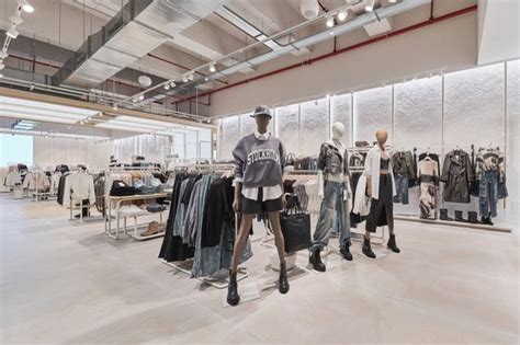 Pechinchas Antiguidades Luxo E Pop Ups Há 16 Novas Lojas Entre O