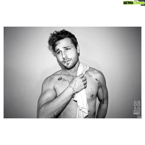 Shawn Pyfrom Wiki Biography Age Gallery Spouse And More