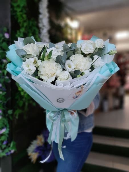 Что бы чувствовать себя любимой женщине нужно постоянно получать знаки