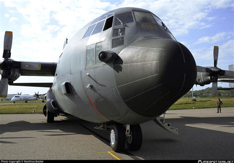 5153 Armée de l Air French Air Force Lockheed C 130H Hercules L 382