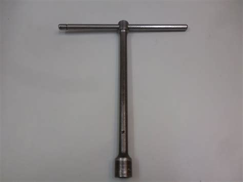 Spannschlüssel Innen 4 Kt 14x14 Mm Kaufen Auf Ricardo