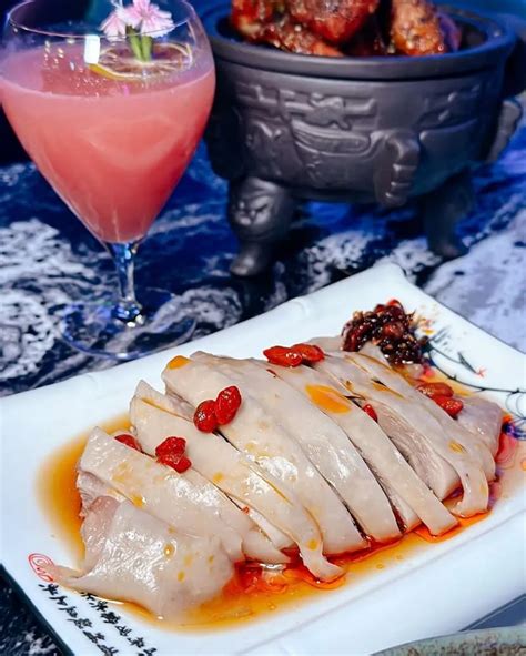 「zentopia Taipei禪托邦餐酒館」台北東區禪風酒吧！巨龍迎賓 創意中式美食！ 現在夯什麼