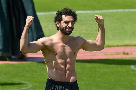 Liverpool Fc News Latest Pictures As Mo Salah Shows Off In Training