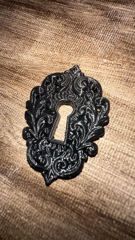 Antique Keyhole Escutcheon Free 3d Print Model Makerworld