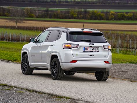 Foto Jeep Compass E Hybrid Dct7 S 009 Vom Artikel Jeep Compass E