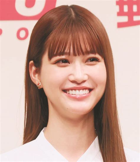 “めるる”生見愛瑠、三つ編み『メガネっ娘』スタイルに「透明感やばぃ」と歓声「めちゃくちゃ新鮮」：中日スポーツ・東京中日スポーツ