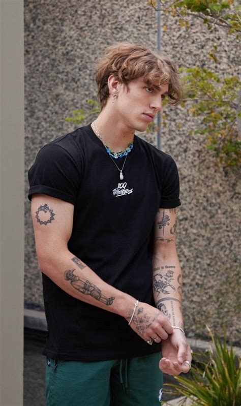 Vinnie Hacker 🖤 Tattoos For Guys Small Tattoos For Guys Tattoos