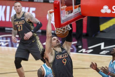 Nba精彩图片：黄蜂91 108不敌公牛 球迷屋