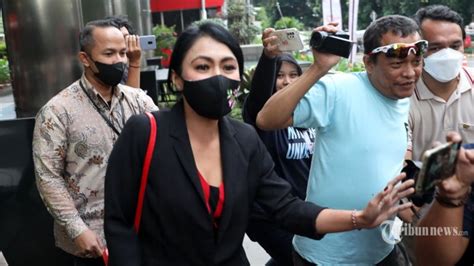 KPK Sebut Brigita Manohara Terima Mobil Dari Bupati Mamberamo Tengah