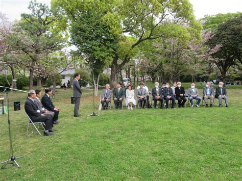 【和歌山城公園内公衆便所洋式化に係る感謝状贈呈式】 尾花正啓和歌山市長の活動記録（和歌山市秘書課）