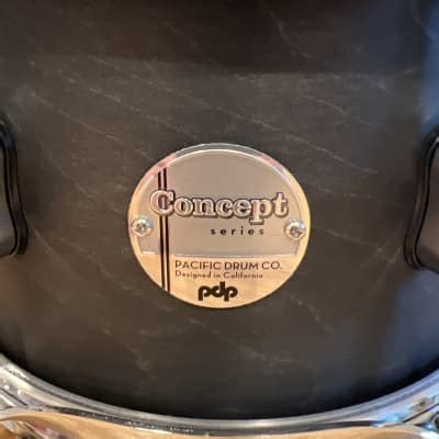 PDP Concept Maple Snare 2019 Cherry Red To Black Sparkle Fade Reverb