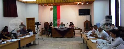 На извънредното заседание на Общинския съвет в Котел бяха разгледани и приети две предложения