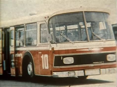IMCDb org Neoplan NH TR Hamburg Fuhlsbüttel Series II in Verrat ist