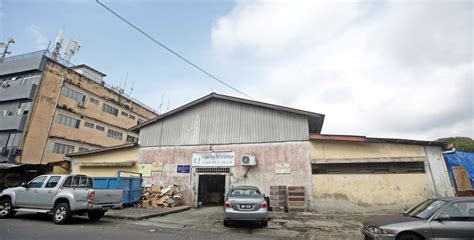 沙登新村巴刹重建计划 指周围道路规划不安全 部分小贩绝迁入临时巴刹 地方 都市动态