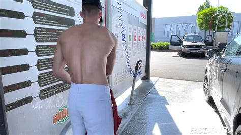 Teen Hunk Tommy Gold Underwear And Muscles Oiling Eporner