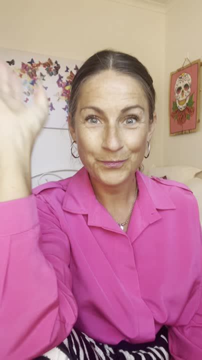 Suzanne Wright 🔥 On Linkedin Copywriter Author Mindset 28 Comments