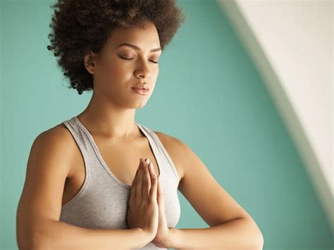 8 Posturas De Yoga Para Mejorar Tu Vida Sexual Actitudfem
