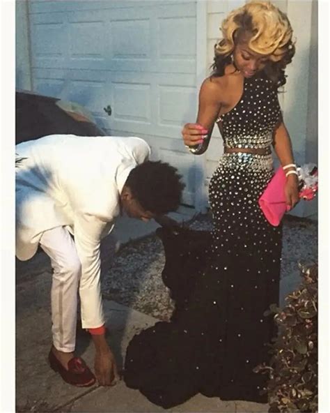 Sex African Long Prom Dresses 2017 Hot Selling Halter Backless Sparkly Crystal Black Side Slit