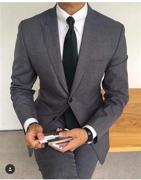 Pin de Alex R. en Fashion/Gentleman Board | Combinar ropa de hombre, Combinar ropa hombre, Ropa ...