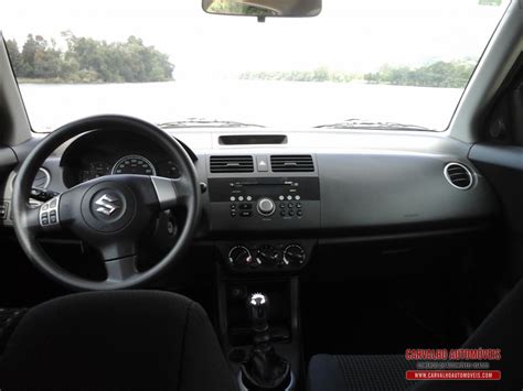 Suzuki Swift Gl Citadino Carvalho Automóveis