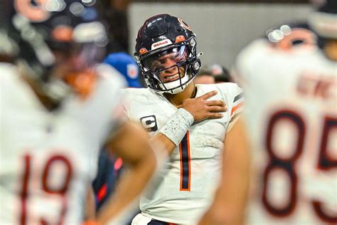 Chicago Bears Podcast Should Justin Fields Play Vs Ny Jets Windy