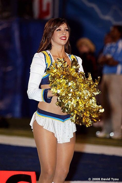 Hot Cheerleaders In Gold And White