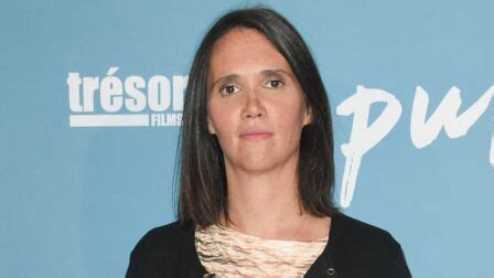 Jeanne Herry fille de Julien Clerc et Miou Miou évoque sa belle