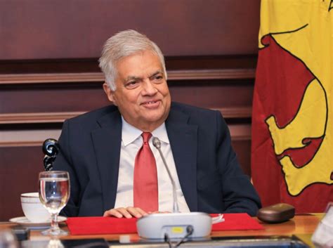 පදවිප්‍රාප්තිය වෙනුවෙන් කිසිම උත්සවයක් එපා ජනපති කියයි Life Traveler