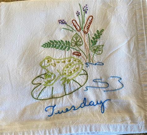 Aunt Marthas Frog Tea Towels Etsy