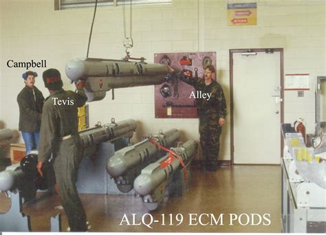 Alq 119 Pod Shop Apr 89 924th Outlaws Flickr