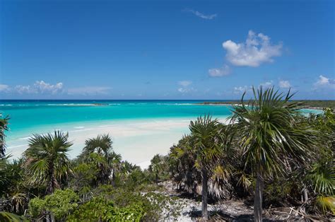 The Exuma Cays A Pristine Archipelago In The Bahamas Lac Geo