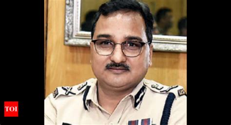 Kolkata Police Holds First Fb Live Session On E Crime Kolkata News