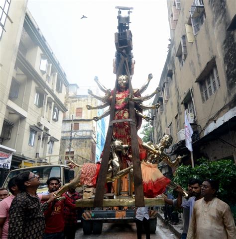 অষ্টধাতুর ১ টন দুর্গা