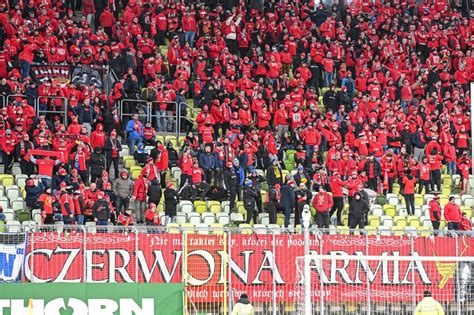 Kibice Widzewa na meczu w Gdańsku Łodzian obserwował też Fernando