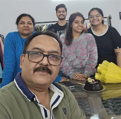 Deeksha Agarwal On Linkedin Fun Party Cakecutting