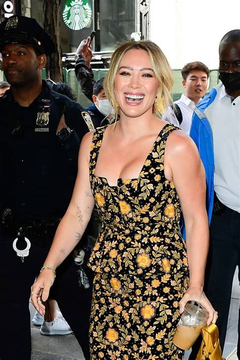 Hilary Duffs Viral Text With Her Assistant