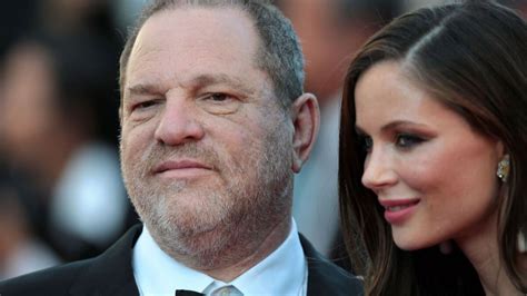 Harcèlement Sexuel Le Magnat De Hollywood Harvey Weinstein Licencié