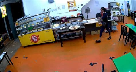 Remaja Larikan Dua Tabung Derma Kosmo Digital