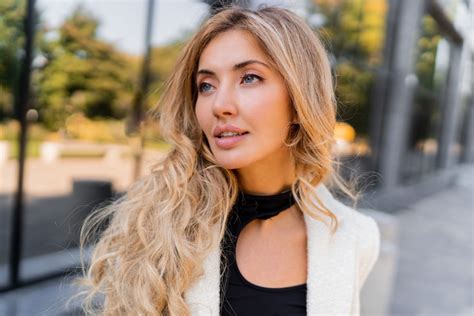 Her Husband Keeps Making Insensitive Comments About Her Sisters