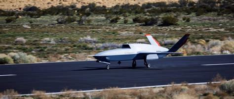 Американський бойовий дрон XQ-67A Loyal Wingman здійснив перший політ ...