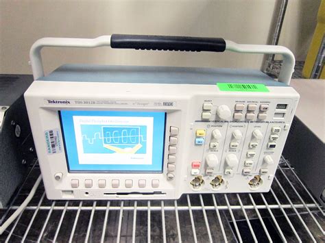 Tektronix Tds3012b 100 Mhz 1 25 Gs S Digital Oscilloscope