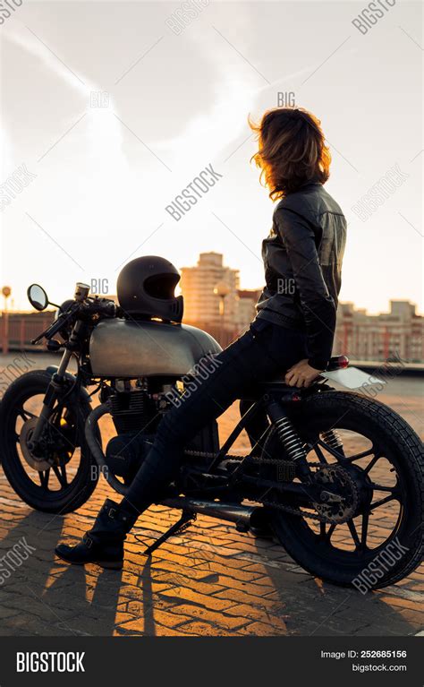 Vintage Cafe Racer Girl