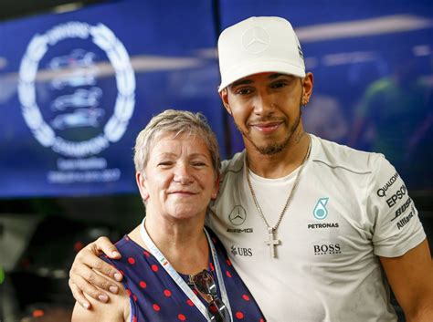 Formel 1 Lewis Hamilton Will Namen In Larbalestier ändern Mopo